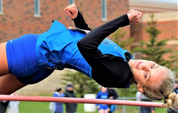 Nerves melt away as Tonka girls win True Team state title - NewsBreak