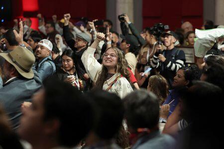 Colombia right-wing lawyer De La Espriella, leftist senator Cepeda set ...