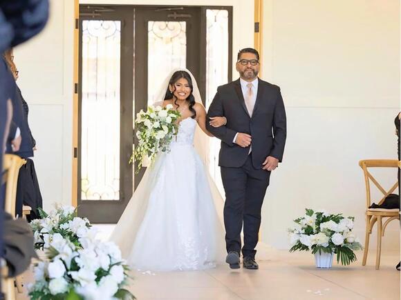 Dad Records Daughter’s Wedding Aisle Walk With Meta Glasses And ...