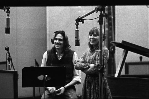 James Taylor’s Relationships: From Joni Mitchell and Carly Simon to His ...