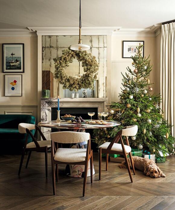 Joanna Gaines' Christmas living room is a masterclass in traditional ...