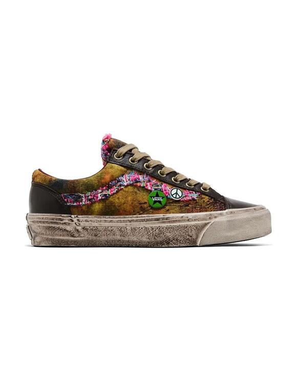 'Souvenir' Vans Old Skool, 'Bugs Bunny' Air Jordan 8, and Other ...