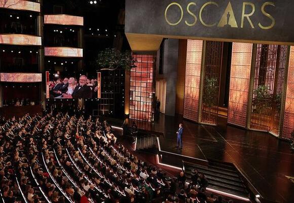 Oscars 2026 stage decor sparks mixed reviews with 'sushi restaurant ...