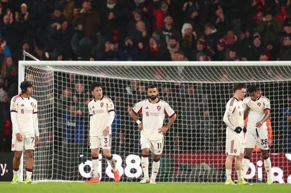 Jamie Carragher delivers brutal Arne Slot firing verdict as biggest ...