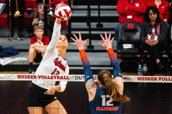 ‘They’re Insane’ — Former Nebraska Volleyball Captain Merritt Beason ...