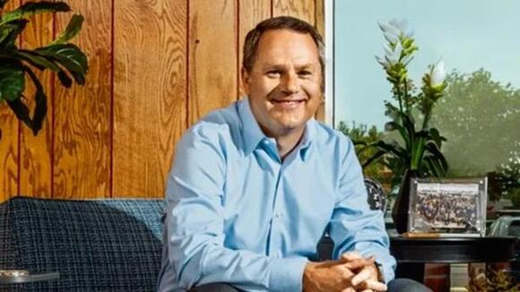 Walmart AI Jobs Overhaul 2025: McMillon Warning - NewsBreak