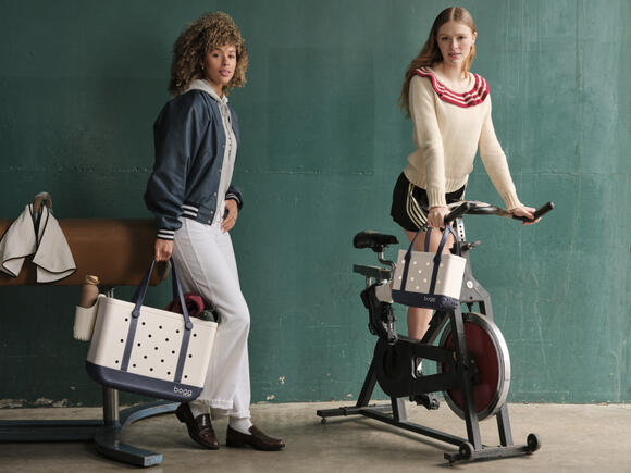 Cult-Favorite Bogg Bag Debuts Perfect-for-Fall Collection Bound to ...