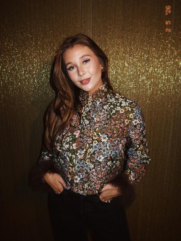Trevor Lawrence’s Wife Marissa Dons Chic Floral-and-Fur Blouse For ...