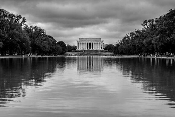 Blue Paint Peels Off Lincoln Memorial Pool After Algae Turns It Green ...