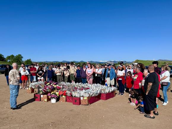 Hundreds gather at national cemeteries to celebrate Memorial Day