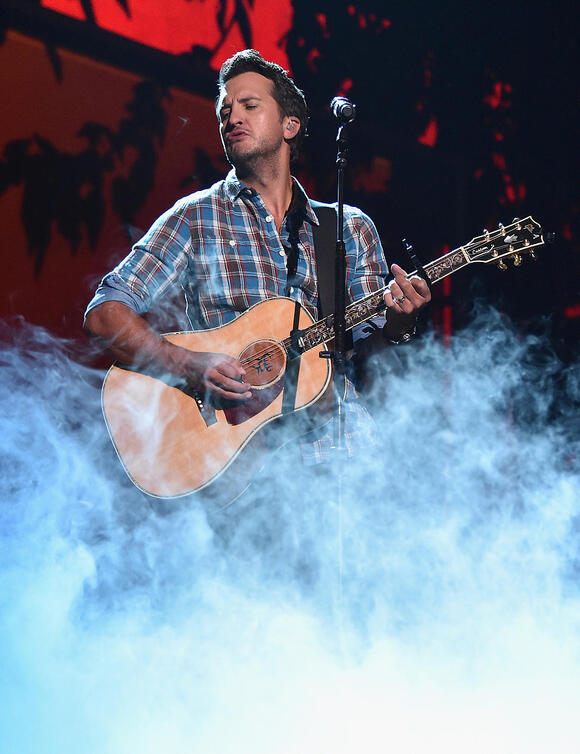 Luke Bryan Unpacks ‘Misinformation’ About How His Sister Died - NewsBreak