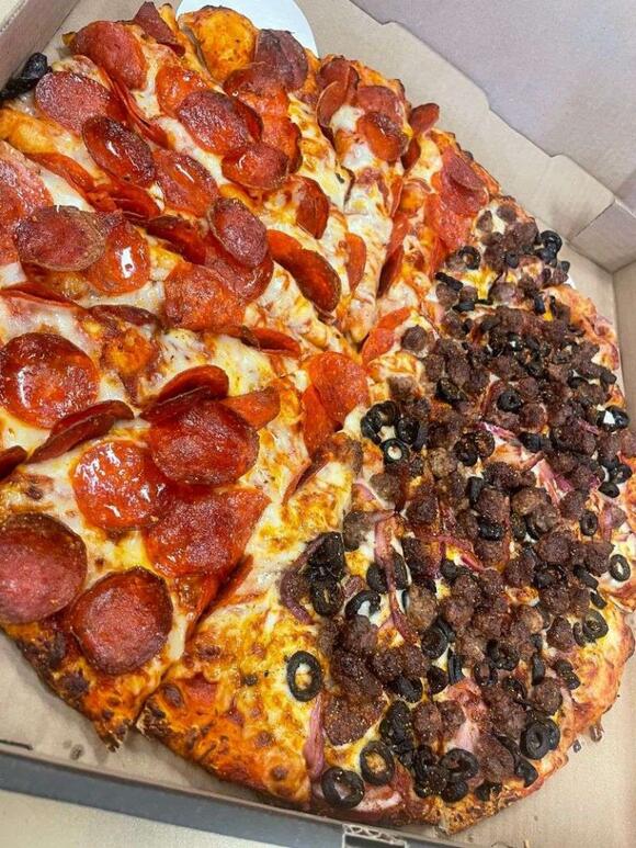 Missing Izzy’s? This Oregon Pizza Buffet Has Been Packing Plates Since ...