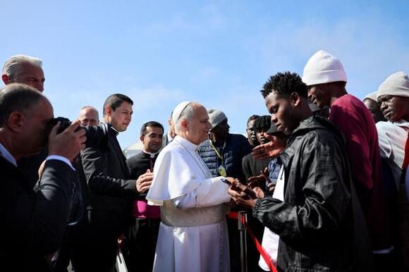 Pope Leo’s plane was grounded. Then the King of Spain stepped in to ...