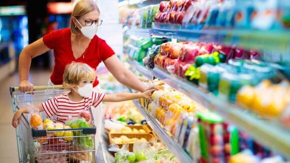 Who Should Wear a Mask in 2025? Experts Weigh In on the Latest Research ...
