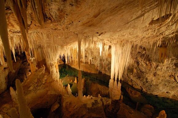 Stalactites And Stalagmites: What’s The Difference? - NewsBreak