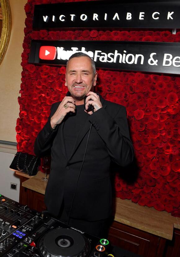 Brooklyn Beckham’s Wedding DJ Reveals Truth Behind ‘Inappropriate ...