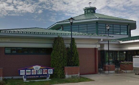 First Shake Shack in Maine Likely Part of Turnpike Service Plaza ...