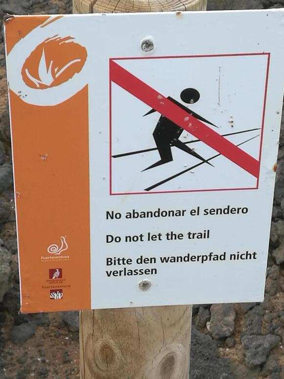 18 Funny Signs Hikers Found On Trails - NewsBreak