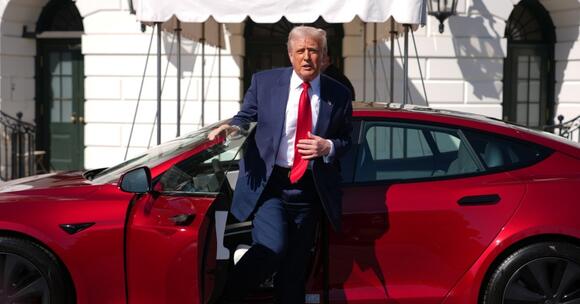 Why Can’t Donald Trump Drive? Reason Explained - NewsBreak