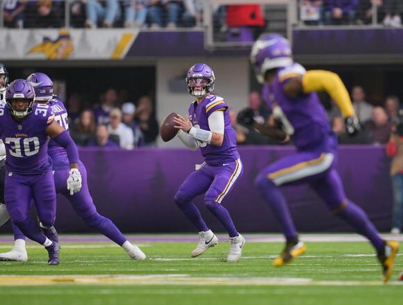 ESPN NFL Analyst Raises Serious Locker Room Concern About J.J. McCarthy ...