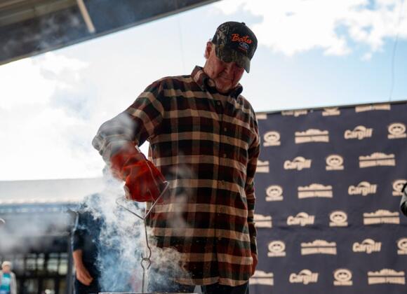 Tracy Lawrence Raises A Whopping $355K With 20th Annual Mission: Possible Turkey Fry & Benefit ...