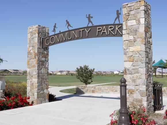 Public meeting meets public park: Shafter City Council to be held outside