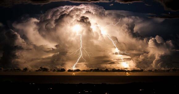 Bizarre Video Capturing ‘Ball Lightning’ Floating Over Alberta During ...