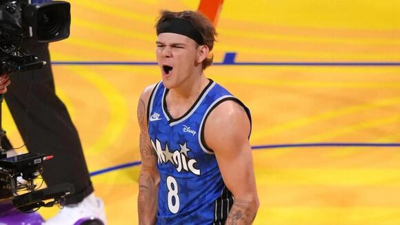 Legendary Dunker Teases Return to NBA Slam Dunk Contest With 6-Word ...