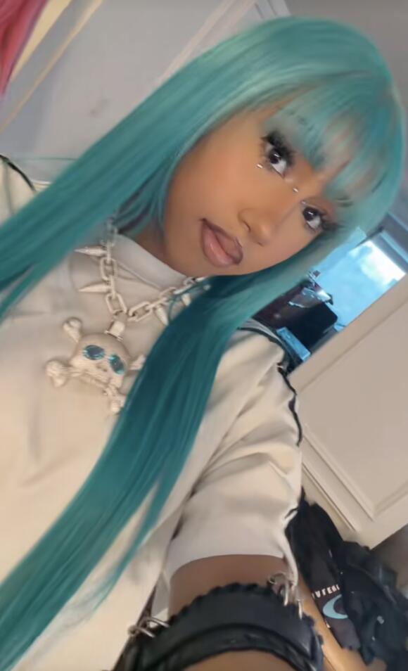 North West Releases Clip of ‘Piercing on My Hand’ With Dad Kanye West ...