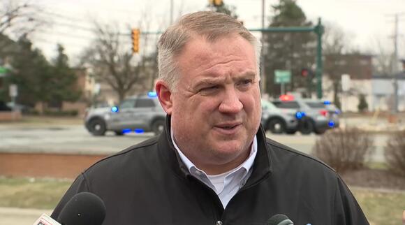 5 people, 4 police officers injured in fiery crash involving semi in ...