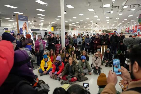 Anti-ICE protesters in Minnesota target Target - NewsBreak