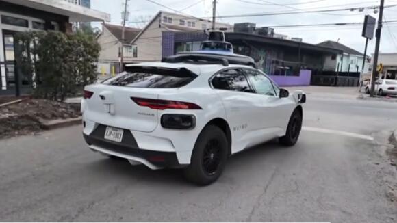 You Can Now Hail a Self-Driving Car in Houston as Waymo Expands Service ...