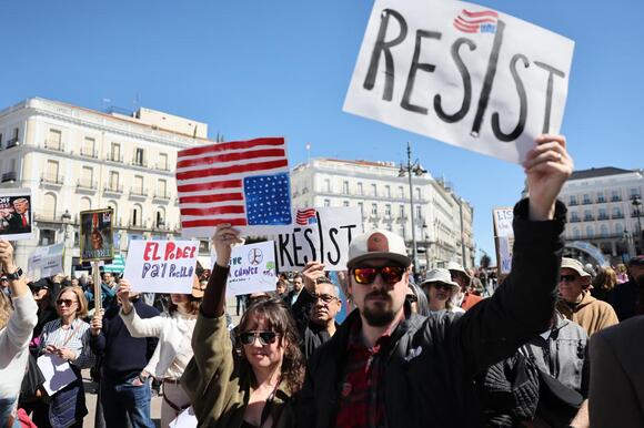 ‘King’ Trump, 79, Suffers Another Worldwide Humiliation - NewsBreak