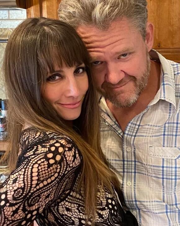 James Van Der Beek’s Ex-Wife Heather McComb Remarries - NewsBreak