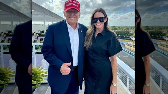 Melania Trump Was Surely Side-Eyeing Donald Over These Cozy Pics With ...