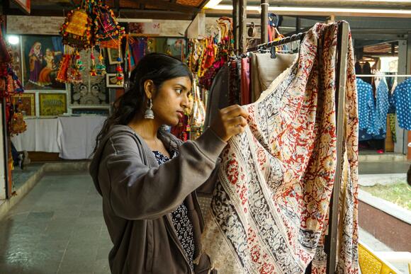 Tips For Visiting Local Craft Markets - NewsBreak