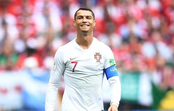 Former Manchester United Midfielder Claims Cristiano Ronaldo Is ...