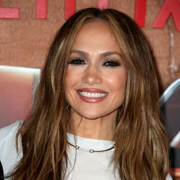 Fans React To Jennifer Lopez's 'Awful' Vintage Skirt Suit At Netflix ...
