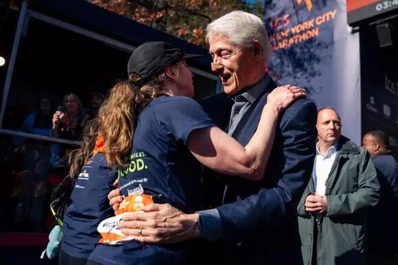 Chelsea Clinton Runs Boston Marathon Under Pseudonym - NewsBreak