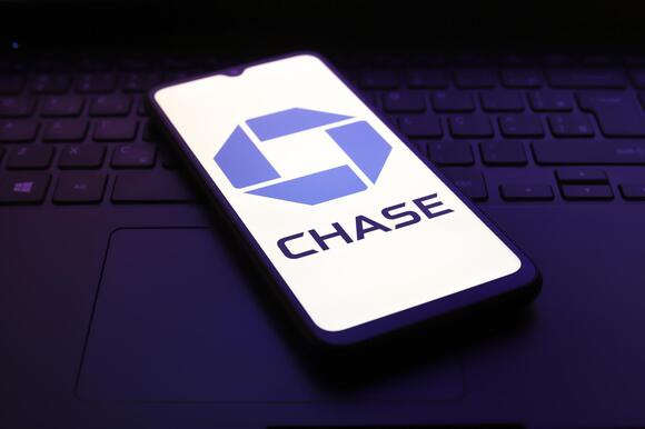 Chase restricts cashback in blow for current account customers - NewsBreak