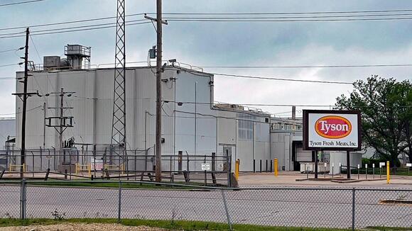 Tyson Abruptly Closes US Meatpacking Plants as Layoffs Rapidly Multiply ...