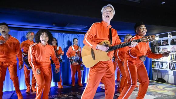 David Byrne Debuts New Single “What Is the Reason for It?” on Fallon ...