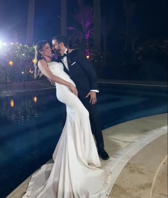 Viral Video of Bride Groom at a Wedding Party by the Pool Sparks Heated ...