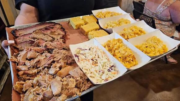 Iowans Name Their Favorite Cedar Valley Restaurants [GALLERY] - NewsBreak