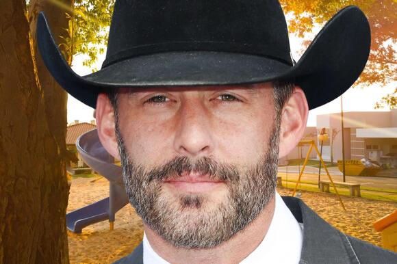 Aaron Watson is Honoring His Late Daughter By Helping a Child in Need ...