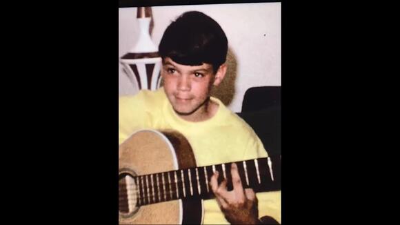 Alex Van Halen Shares Home Video of Eddie Van Halen Playing Guitar as a ...