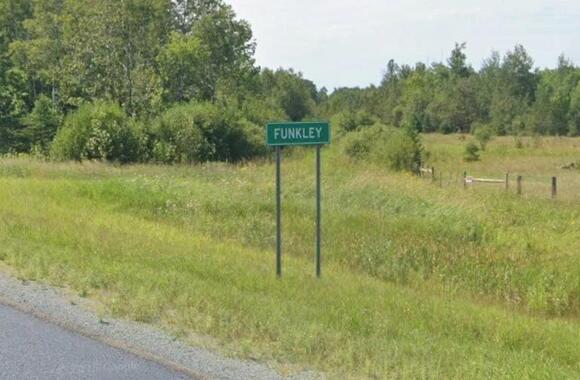 Minnesota's Tiniest Town Now Has Just 12 Residents - NewsBreak