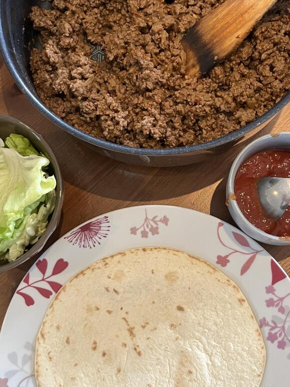 Trade the Microwave Burrito for This Quick Homemade Alternative - NewsBreak