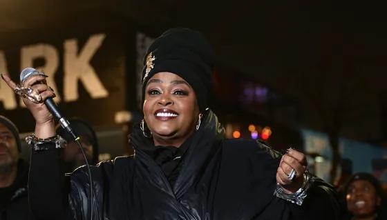 TikToker Discovers Jill Scott’s Family Photos at Goodwill, Sparks Viral ...