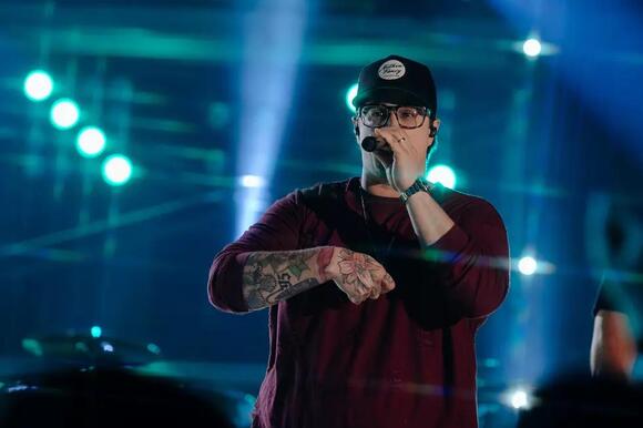 American Idol Winner's Tour Kicking Of In New York State - NewsBreak